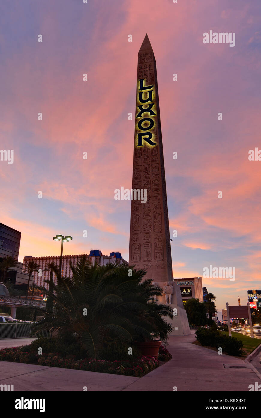 Luxor hotel pyramid hi-res stock photography and images - Alamy