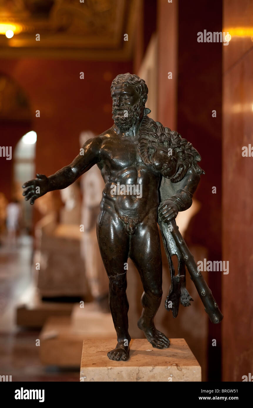 Hercules statue bronze hi-res stock photography and images - Alamy