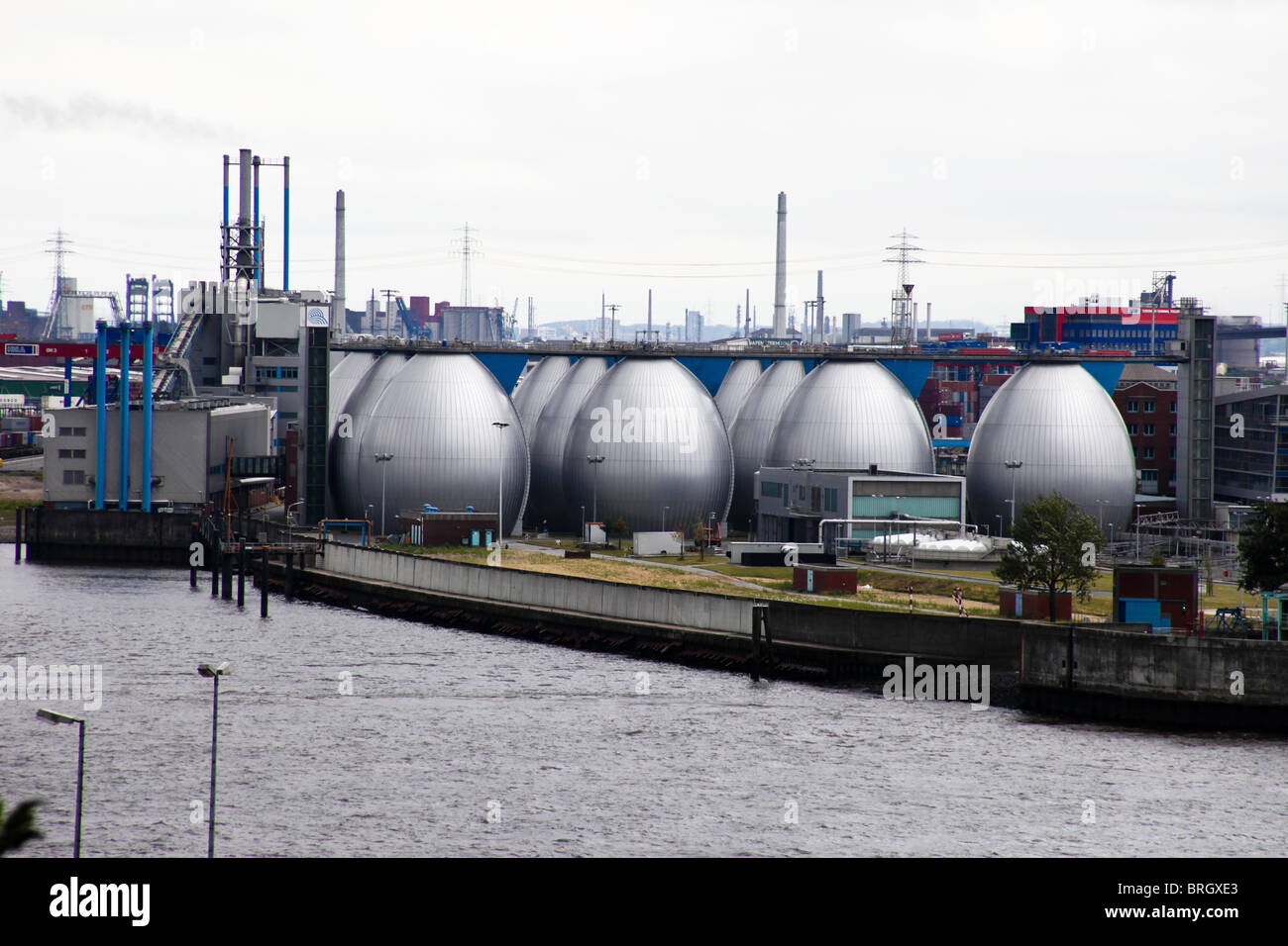 Harbour petroleum price storage tank travel germany hi-res stock ...