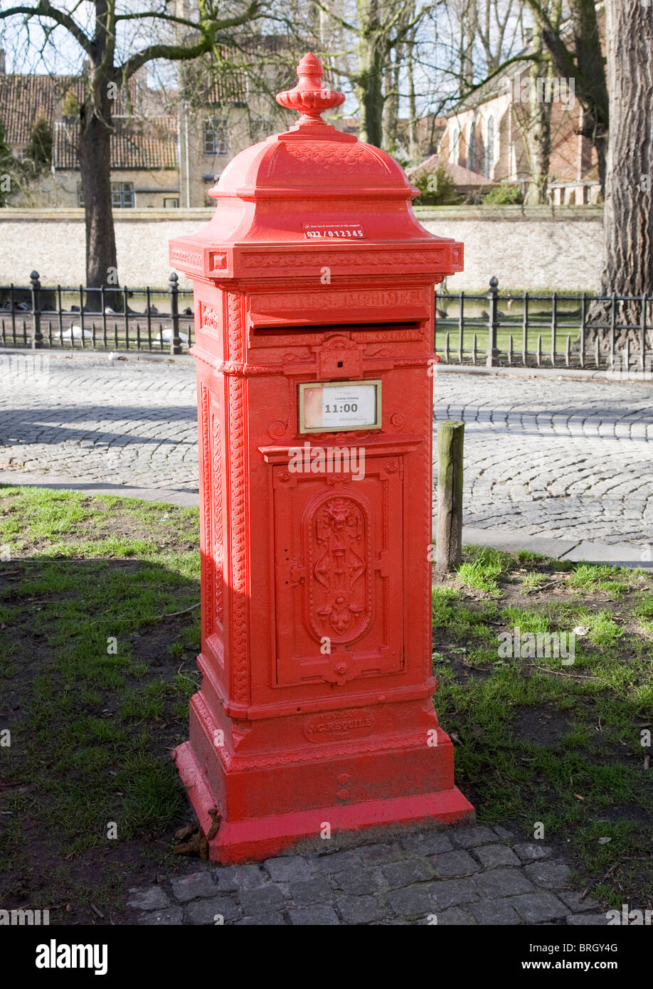 An old letter box in the centre of Brugge Stock Photo - Alamy