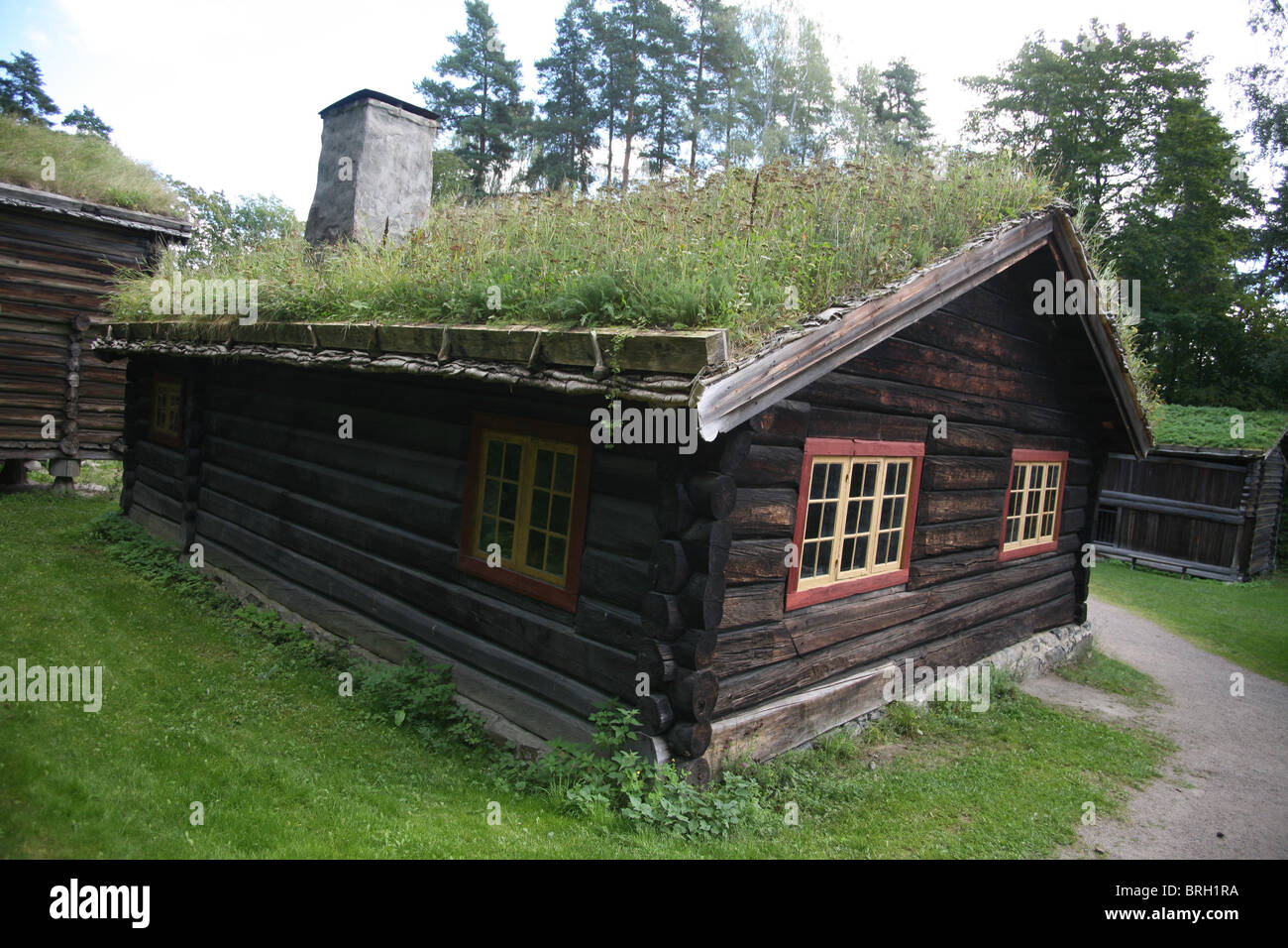 Old traditional norwegian log cabin hi-res stock photography and images ...