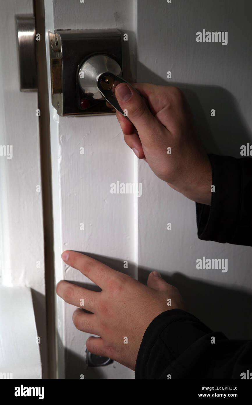 Opening door closing opened hi-res stock photography and images - Alamy