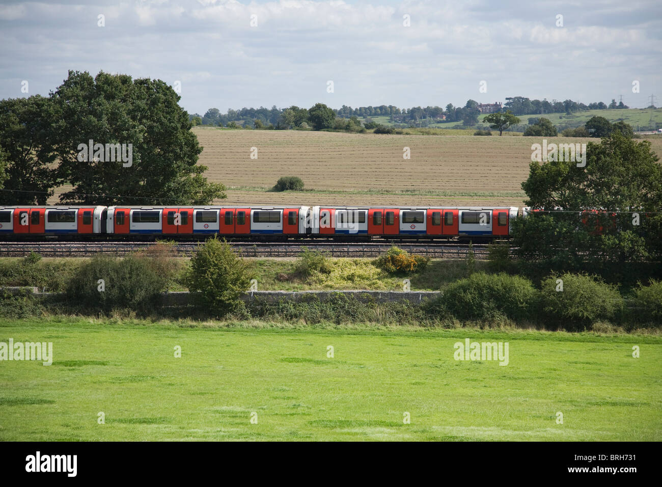 London underground tube train hi-res stock photography and images - Alamy