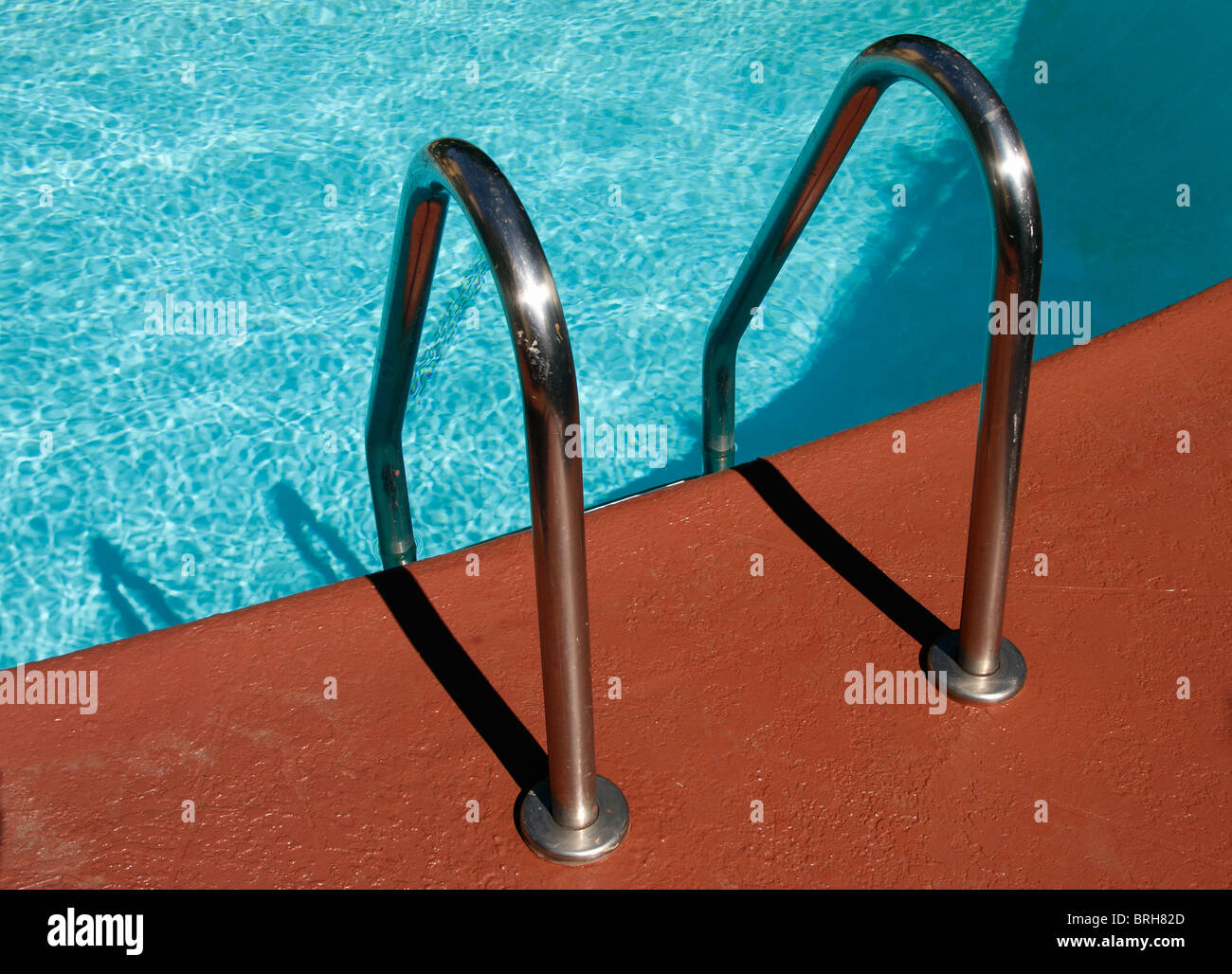 Pool ladder hi-res stock photography and images - Alamy
