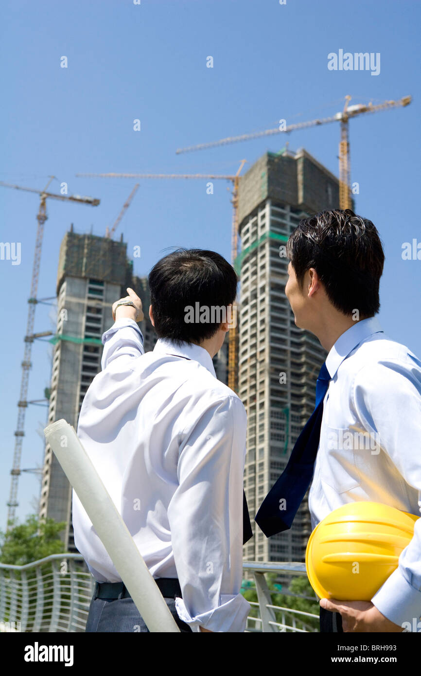 Engineers at a construction site Stock Photo - Alamy