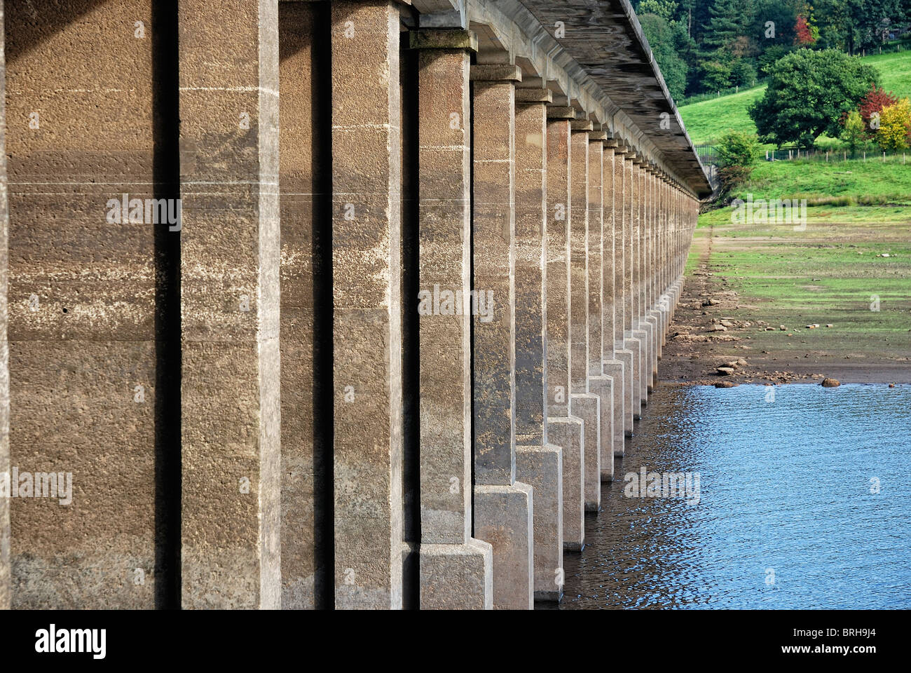 aqueduct across ladybower dam Derbyshire england uk Stock Photo - Alamy