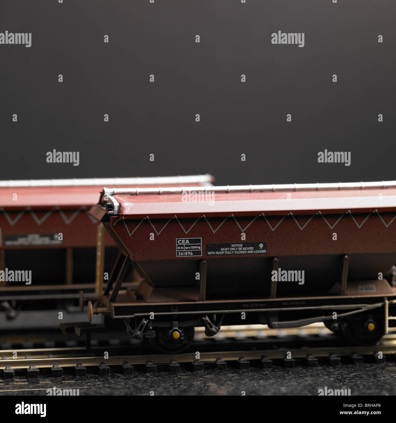 EWS 46 Tonne Covered Hopper Wagons CEA Stock Photo - Alamy