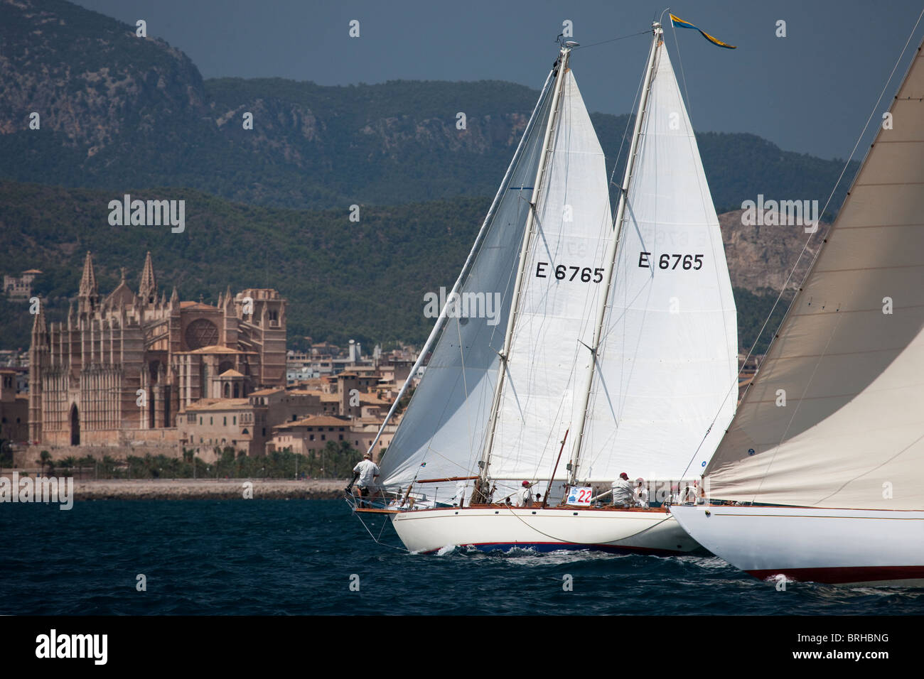 Classic sailing yachts hi-res stock photography and images - Alamy