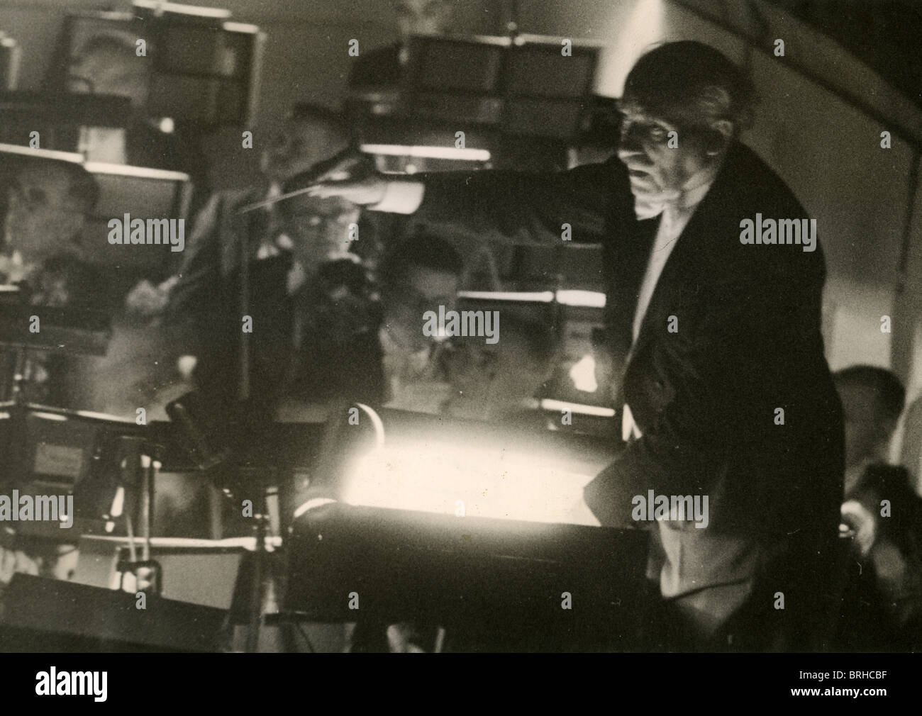 Arturo toscanini hi-res stock photography and images - Alamy