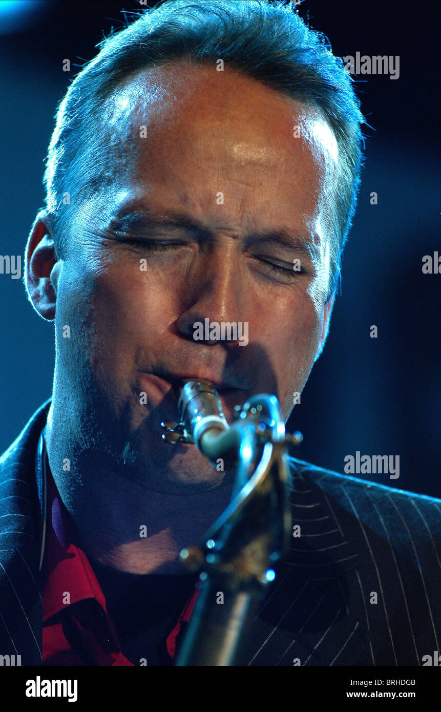 Ted nash hi-res stock photography and images - Alamy