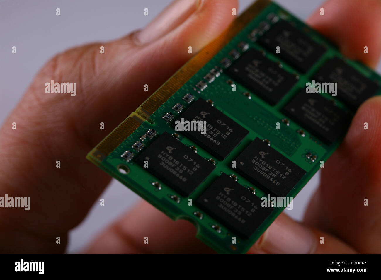 Fast computers hi-res stock photography and images - Alamy