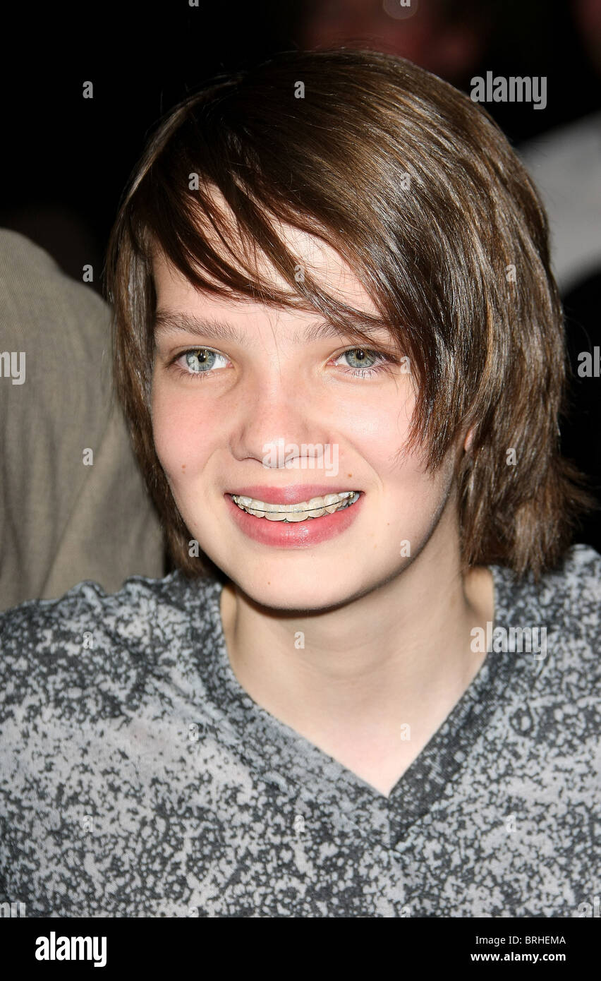 KODI SMIT-MCPHEE LET ME IN LOS ANGELES PREMIERE LOS ANGELES CALIFORNIA ...