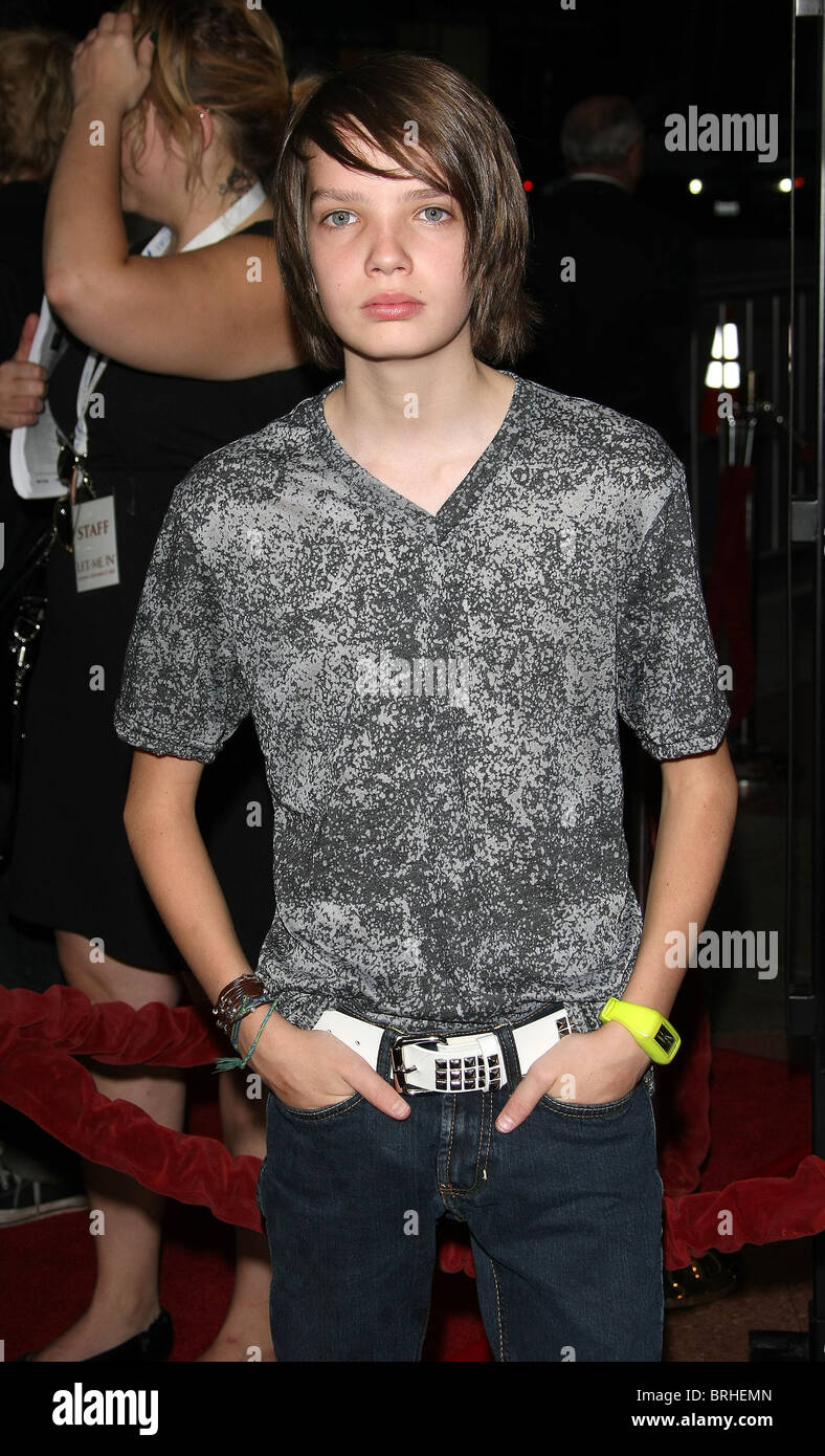 Let Me In Kodi Smit Mcphee