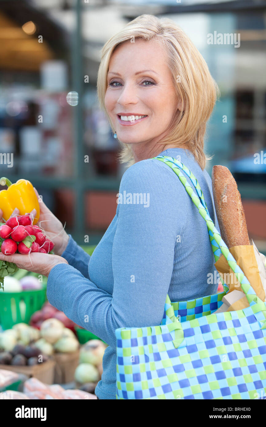 Portrait of Woman Grocery Shopping Stock Photo - Alamy