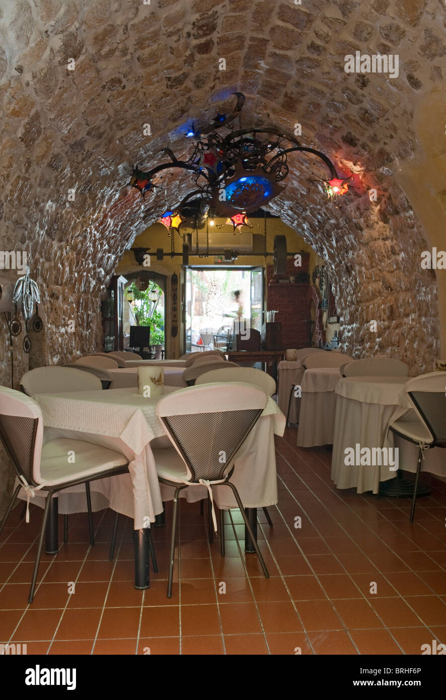 Vaulted stone ceiling hi-res stock photography and images - Alamy