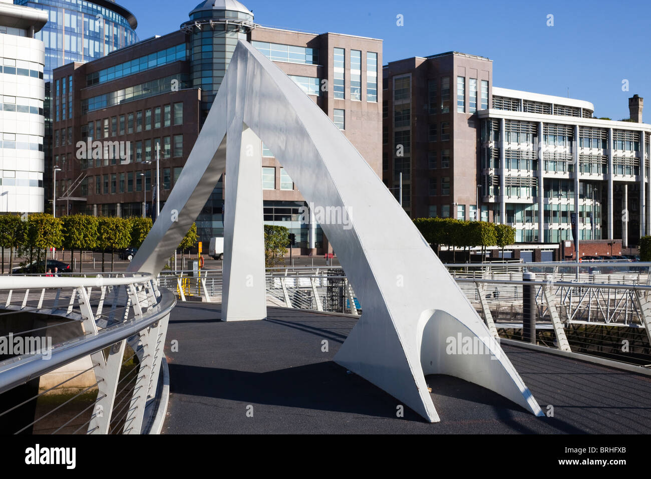 Squiggly Bridge, Broomielaw, Glasgow, Scotland Stock Photo - Alamy