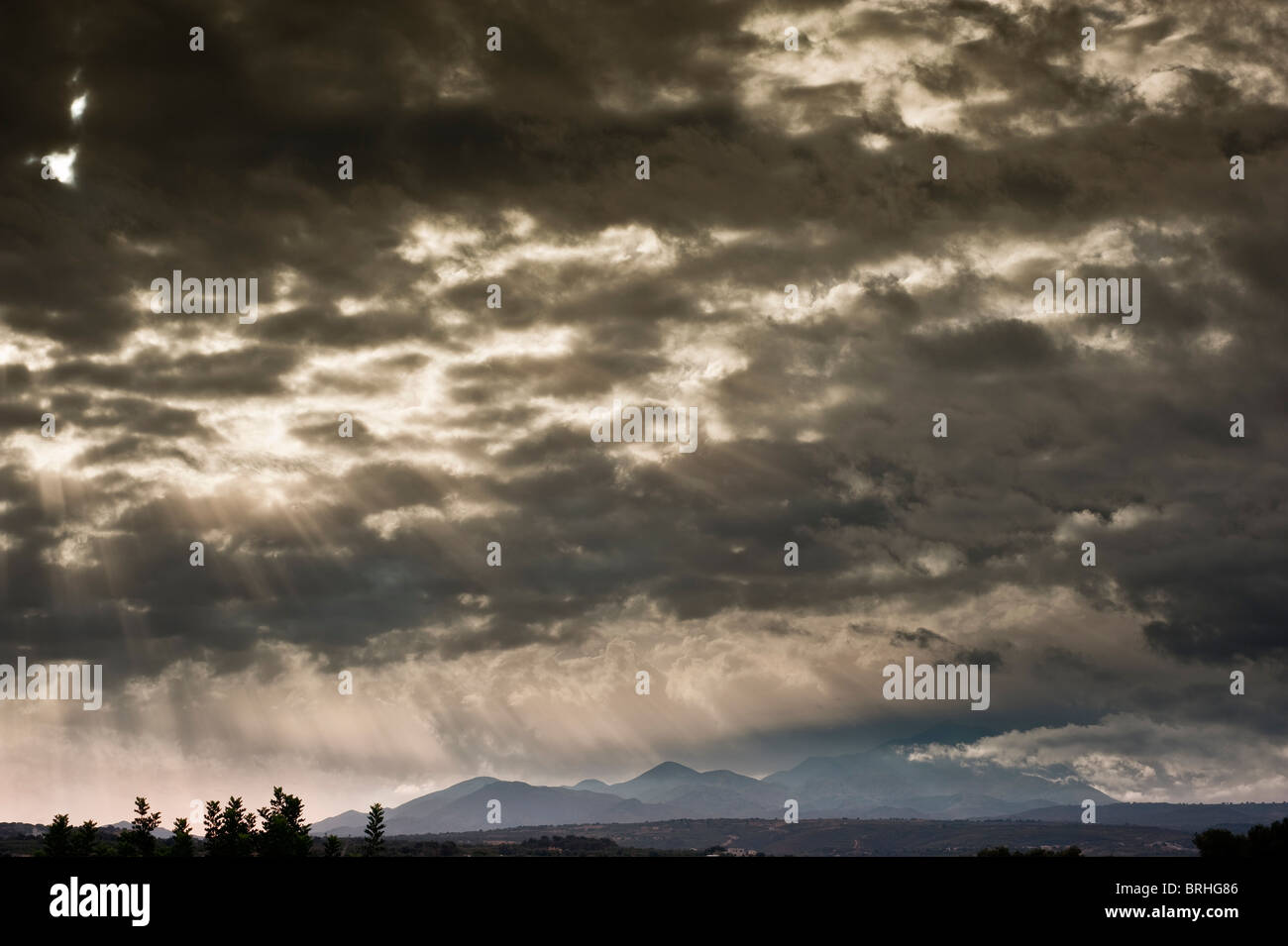 Dramatic clouds over Mt Ida (Psiloritis Stock Photo - Alamy