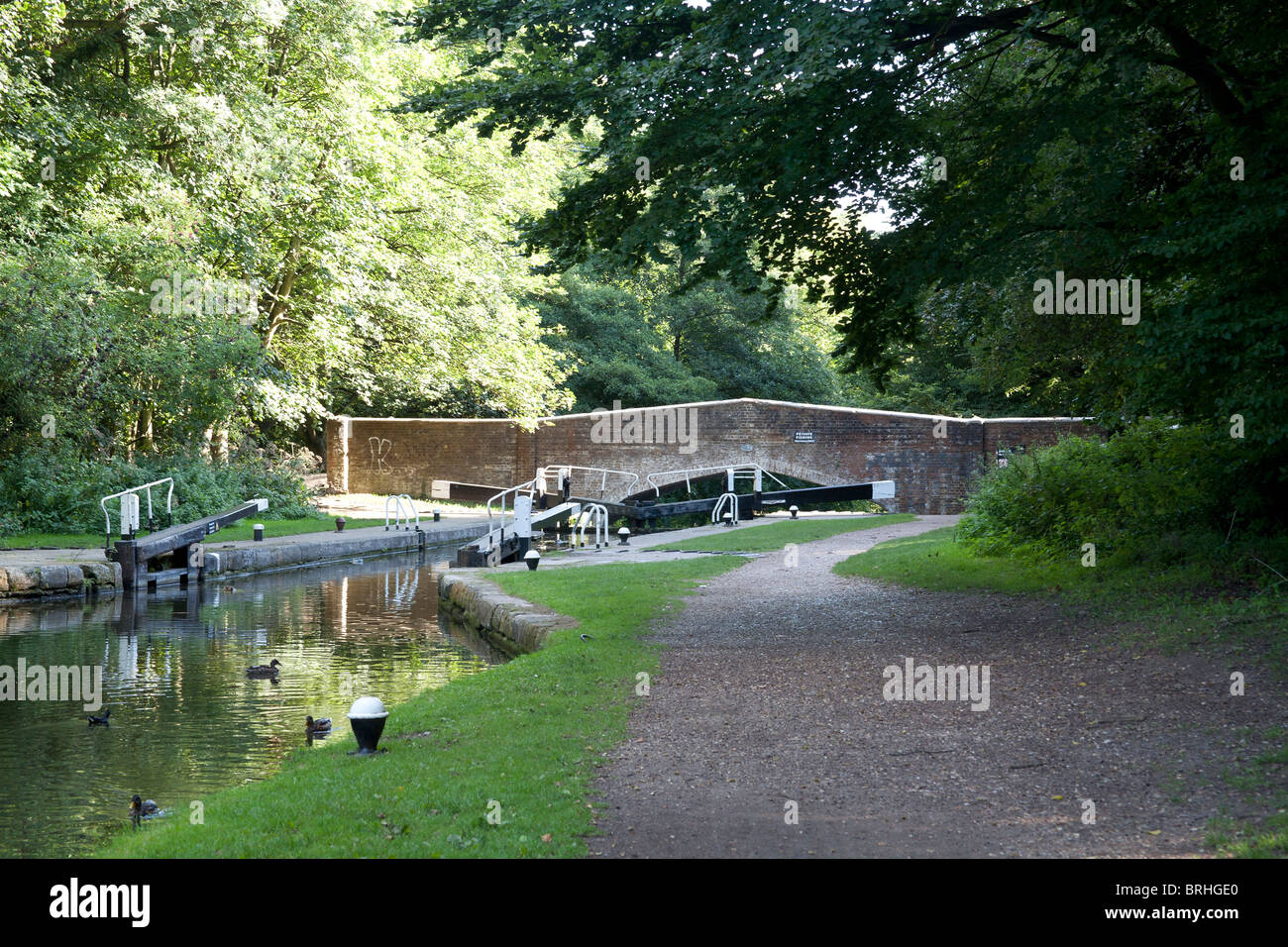 Ironbridge Lock on the Grand Union Canal at Cassiobury Park, Watford ...