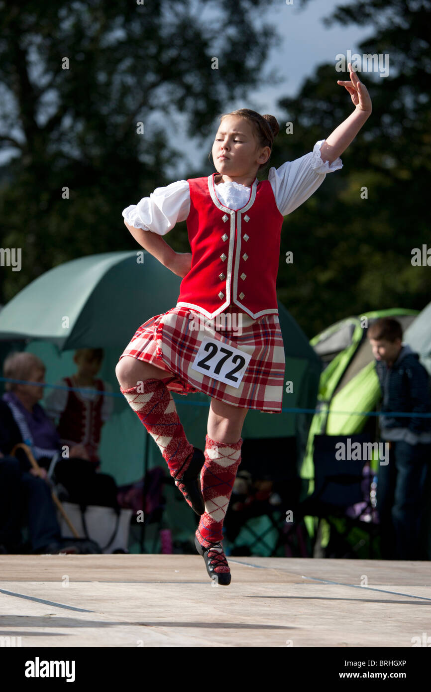 Highland dance girl hi-res stock photography and images - Alamy
