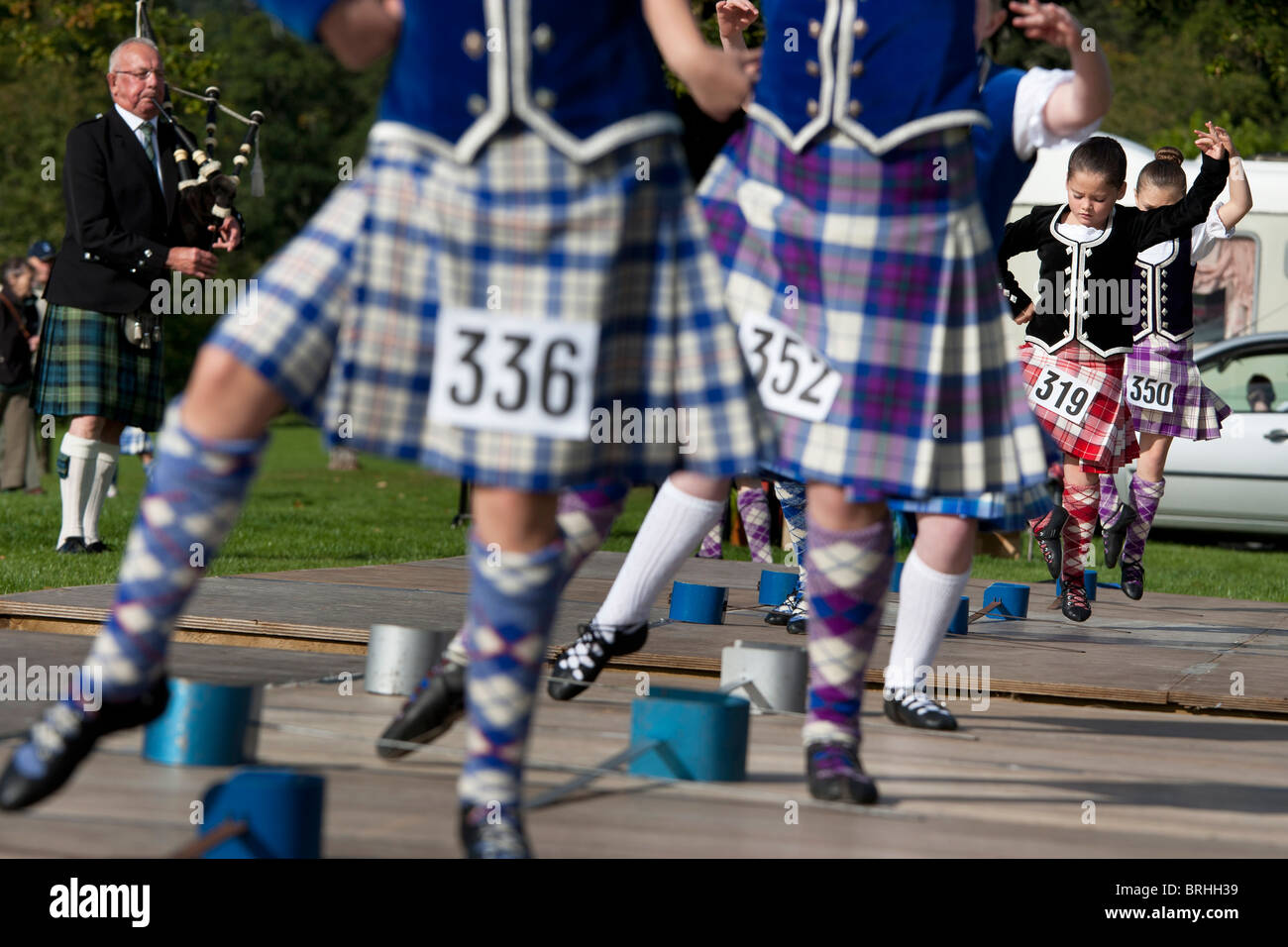 Highland dress kilt girl hi-res stock photography and images - Alamy