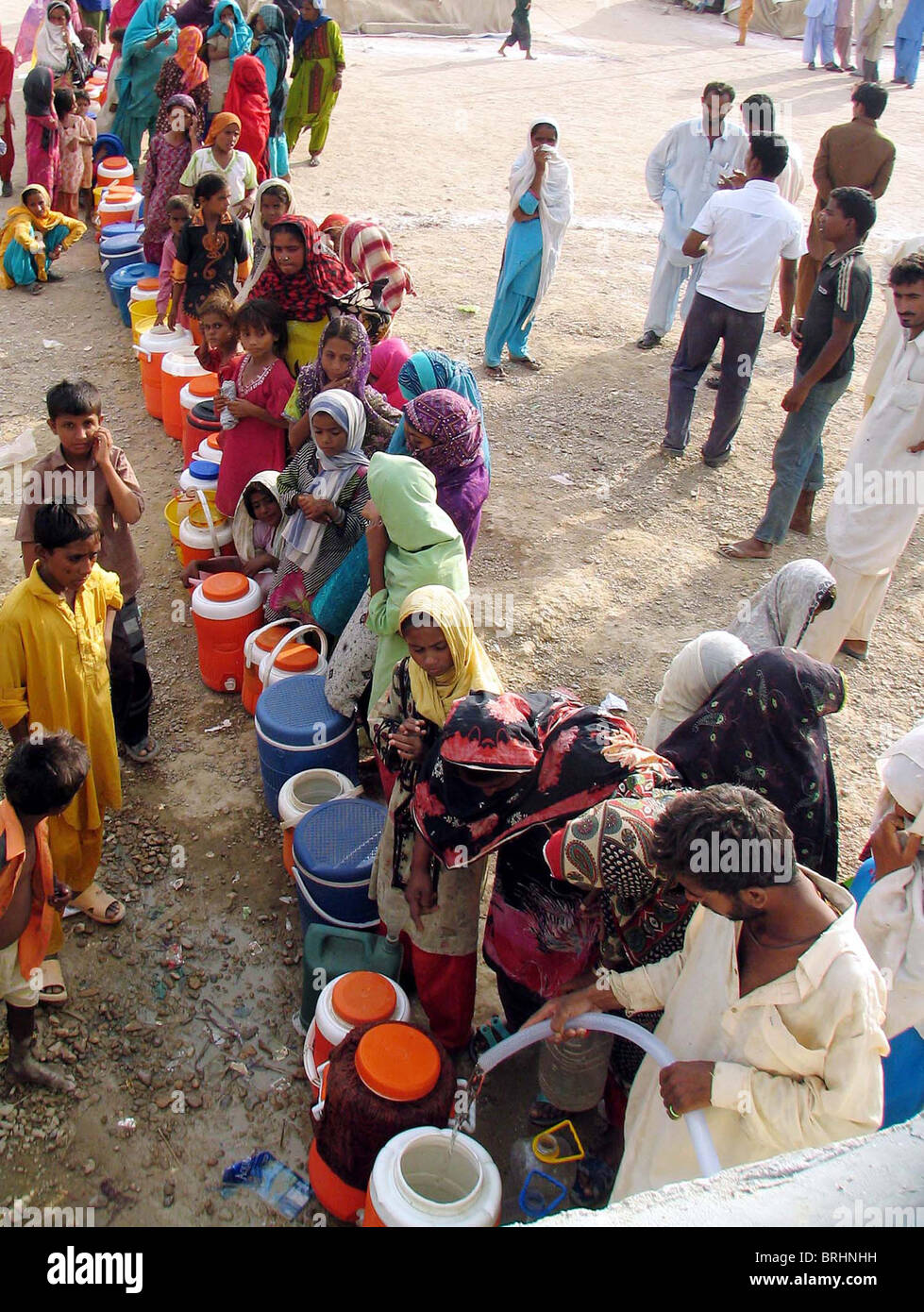 Flood affectees camp hi-res stock photography and images - Alamy