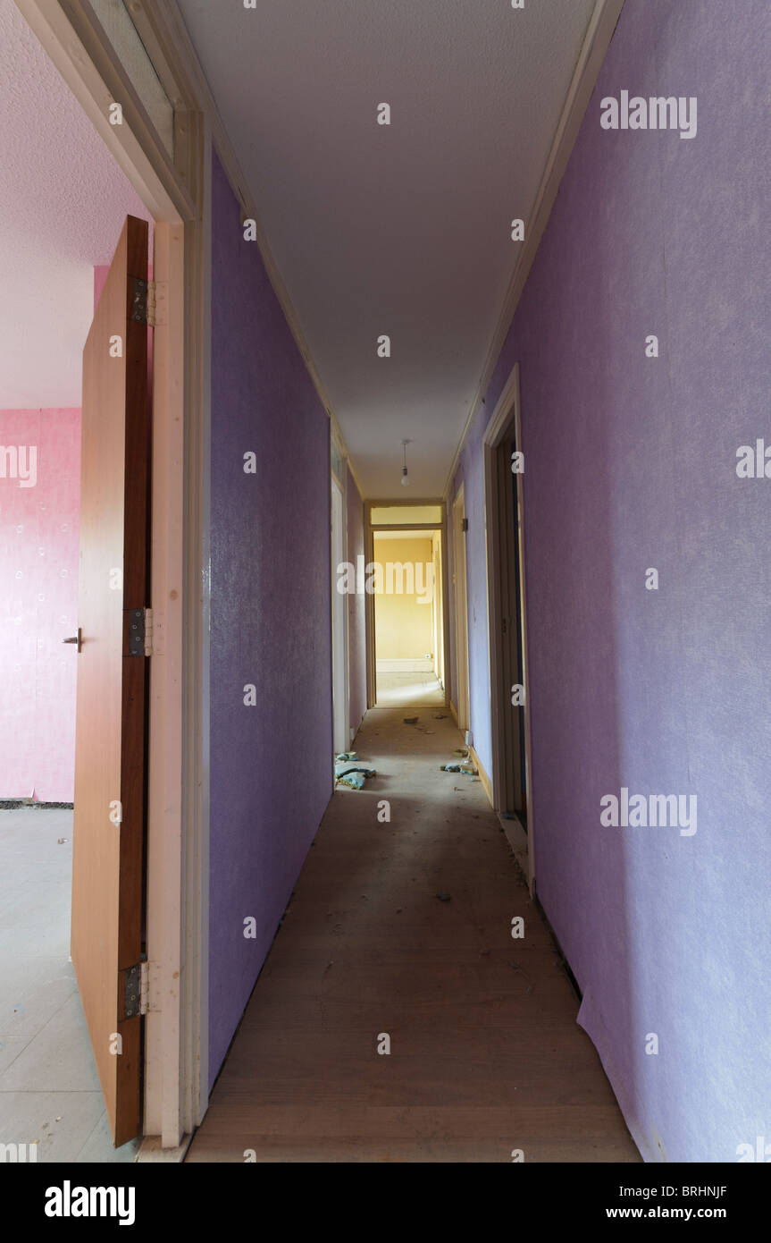 Empty hallway hall hi-res stock photography and images - Alamy