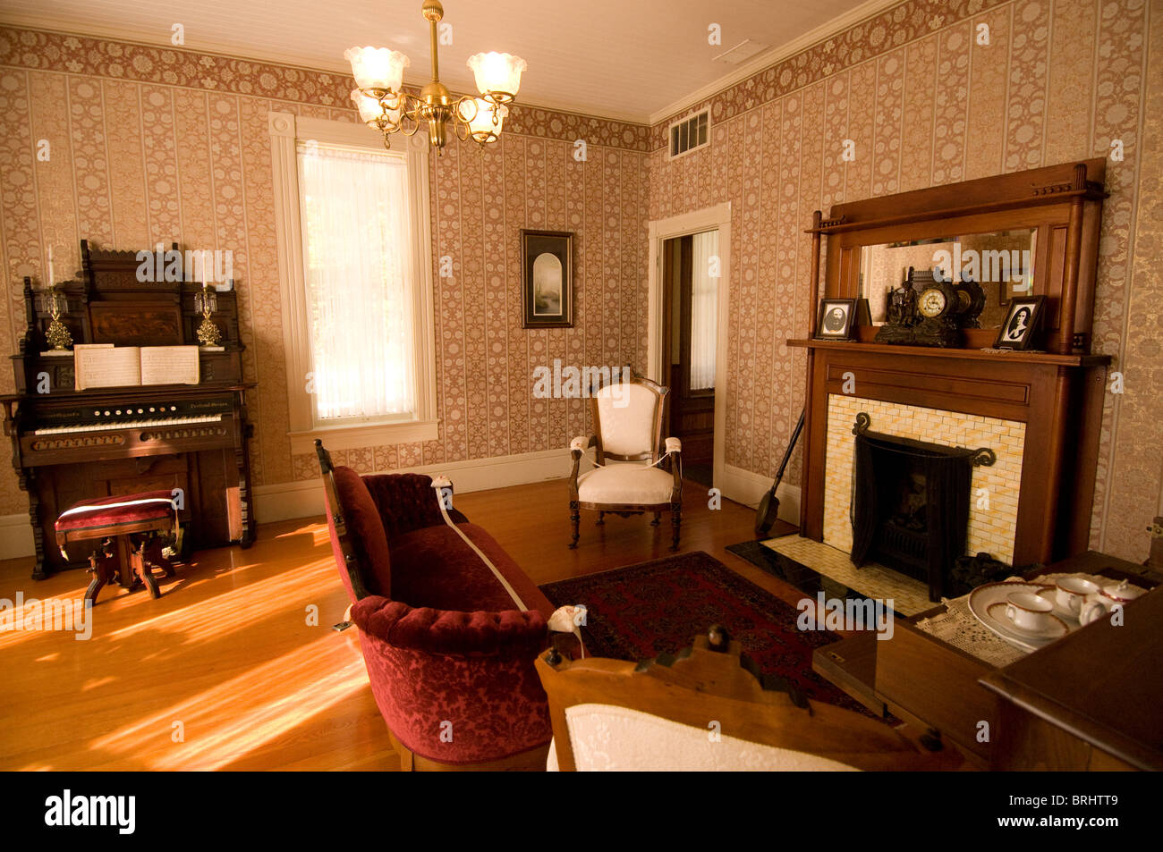 1898 Victorian Home Design