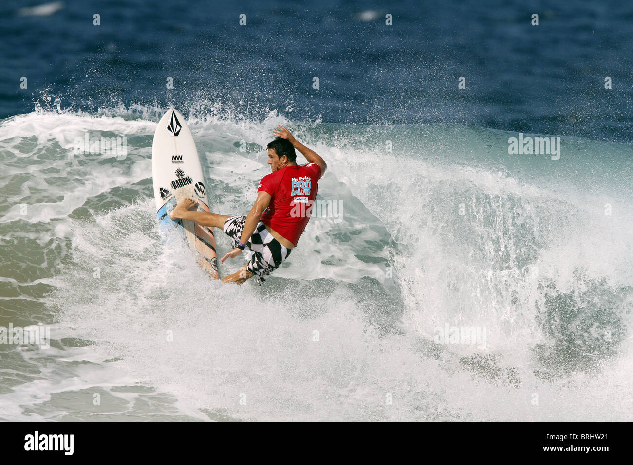 SHANE THORNE SOUTH AFRICAN PRO SURFER SOUTH AFRICAN PRO SURFER BALLITO ...