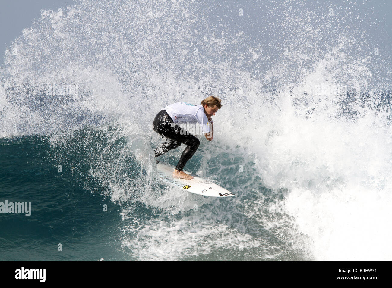 SIMON FISH SOUTH AFRICAN PRO SURFER SOUTH AFRICAN PRO SURFER BALLITO ...