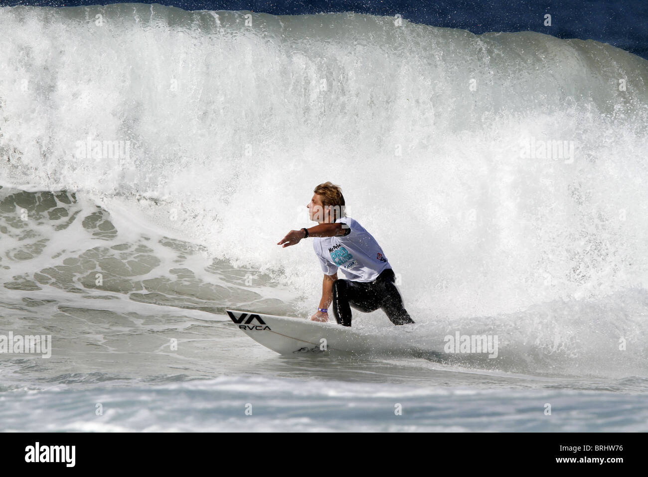 SIMON FISH SOUTH AFRICAN PRO SURFER SOUTH AFRICAN PRO SURFER BALLITO ...