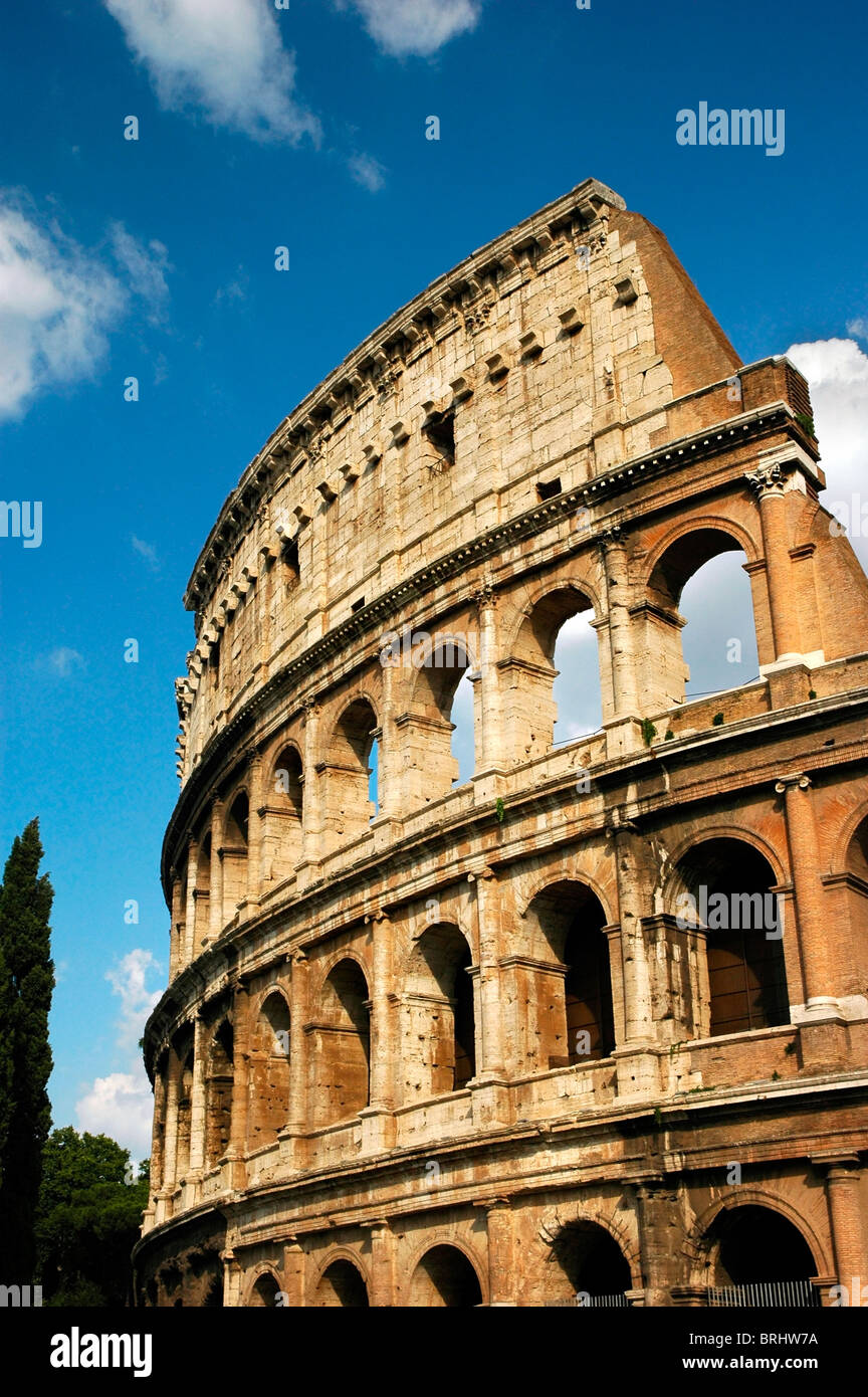 The exterior of the Colosseum (or Coliseum) in Rome, Italy Stock Photo ...