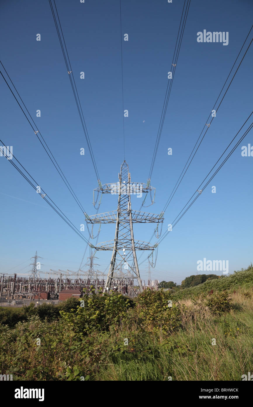 Lighting pylon hi-res stock photography and images - Alamy