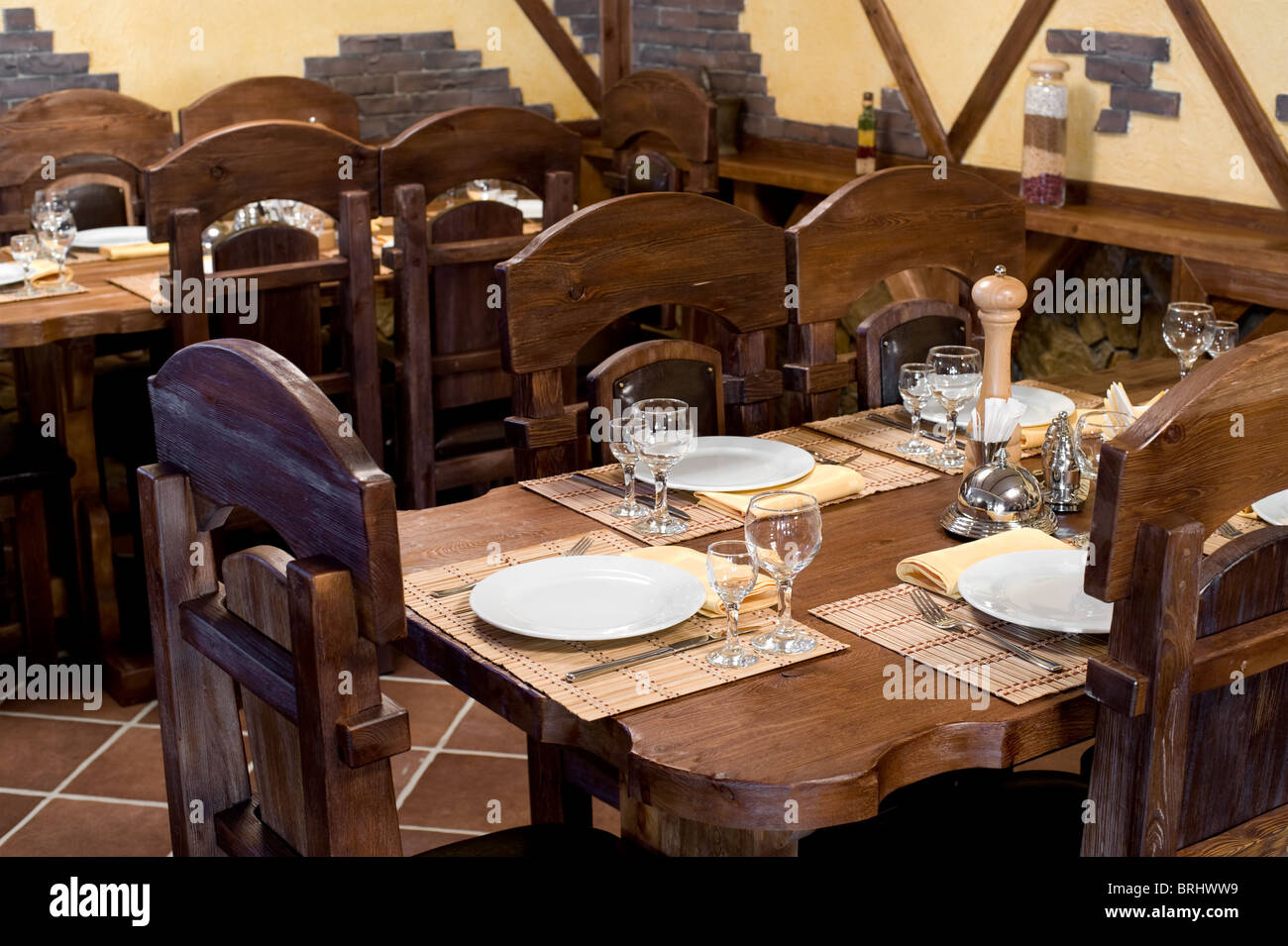Medieval table solid hi-res stock photography and images - Alamy