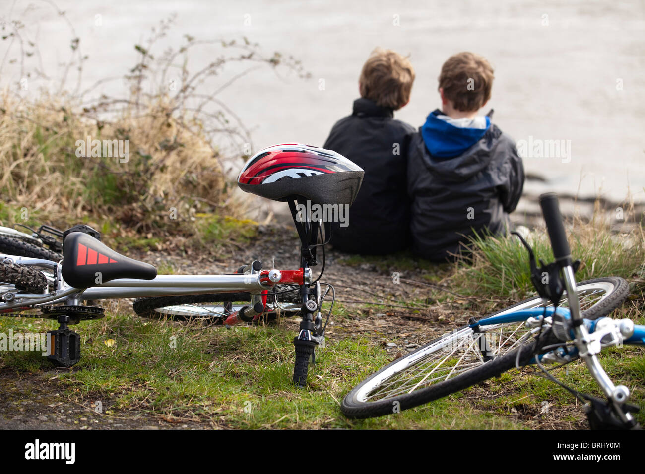 Sustrans cycle route 27 hi-res stock photography and images - Alamy
