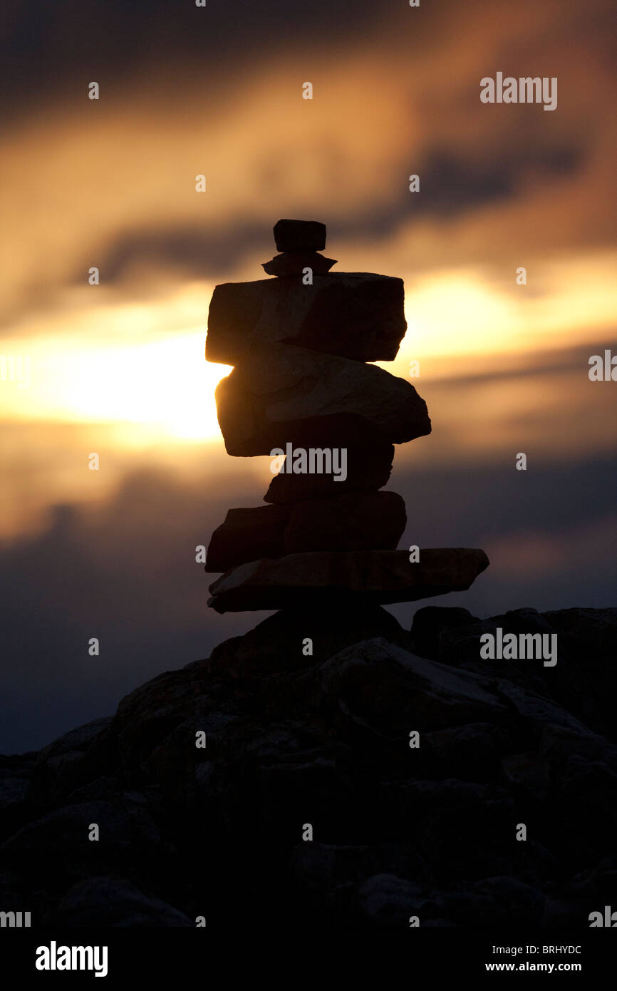 Inuit art canada hi-res stock photography and images - Alamy