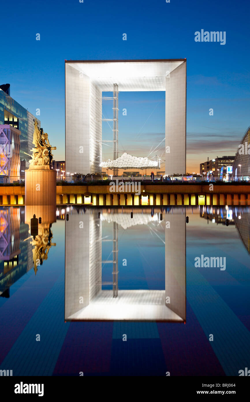 Paris, Financial District, La Defense at Night Stock Photo - Alamy