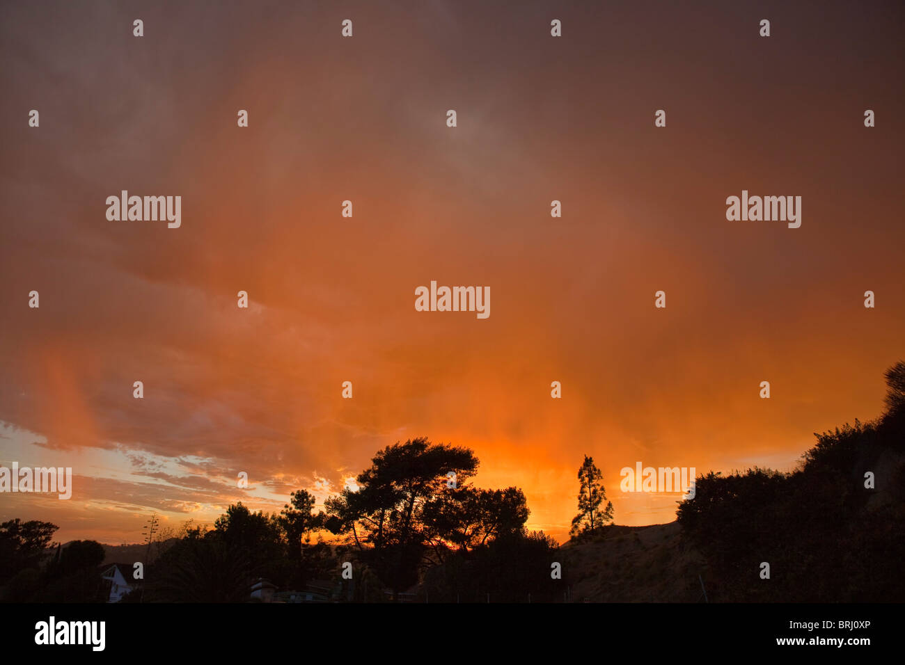 Cloud and thunder hi-res stock photography and images - Alamy