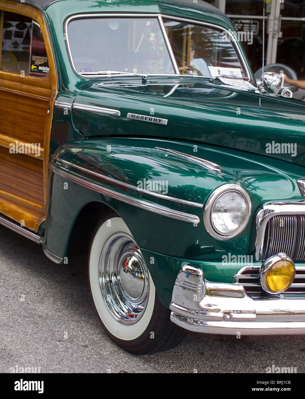 Sport car chrome hubcap hi-res stock photography and images - Alamy