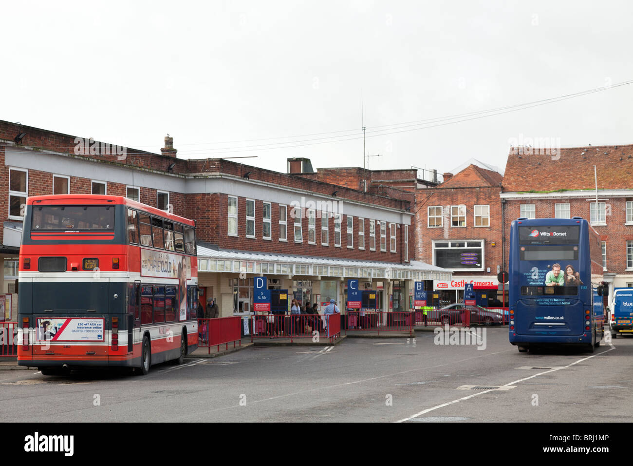Salisbyry city bus station Stock Photo - Alamy