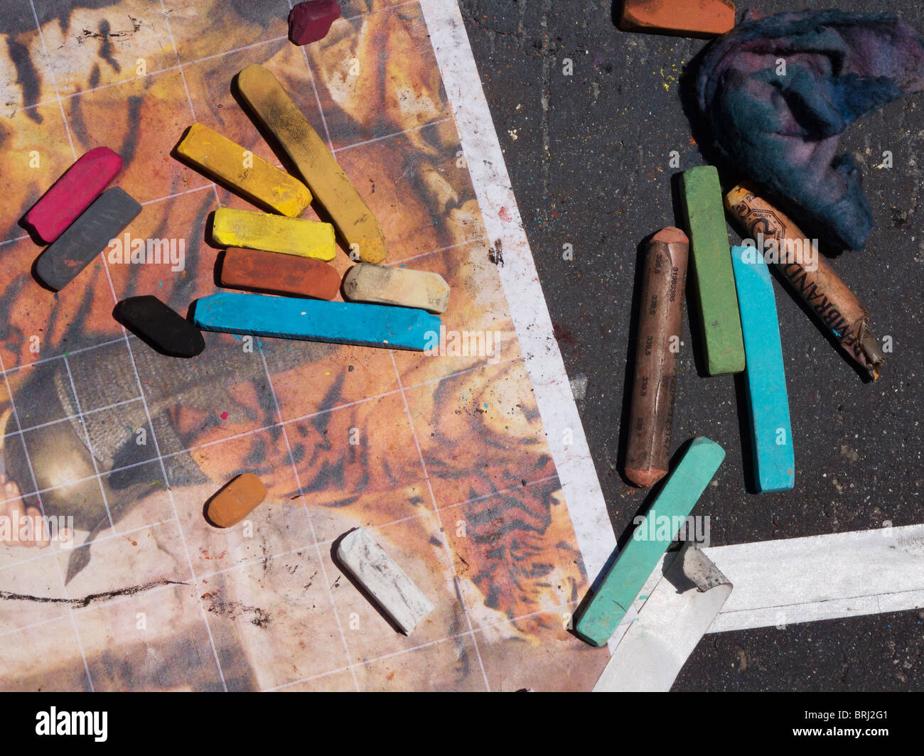 Colorful chalk street art in italy hi-res stock photography and images ...
