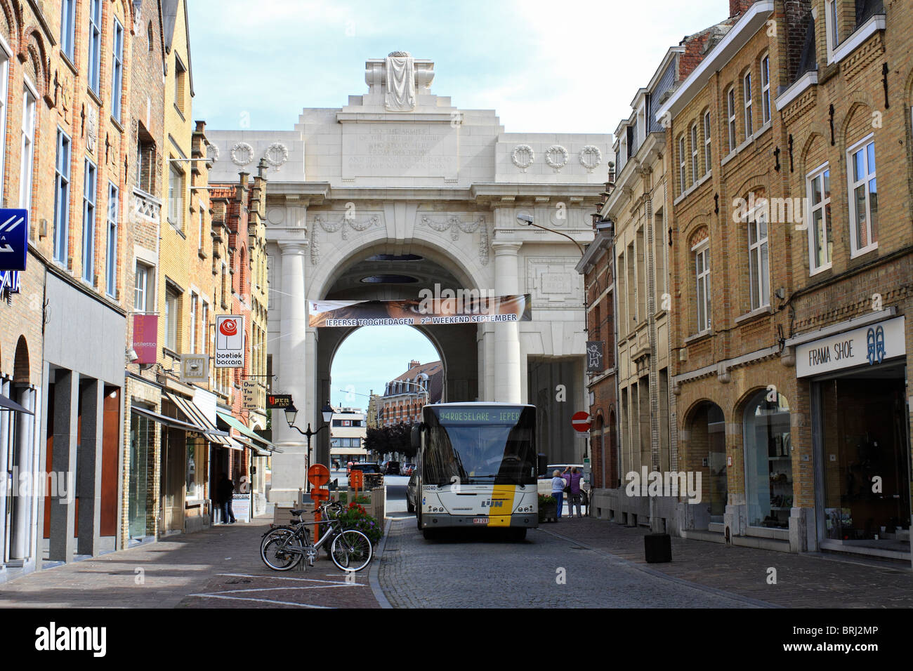 Menin gate memorial to the missing hi-res stock photography and images ...