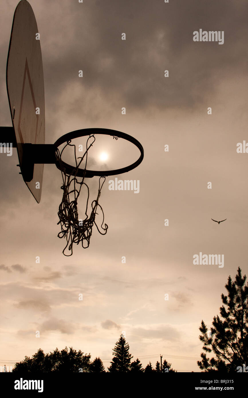 Broken basketball rim hi-res stock photography and images - Alamy