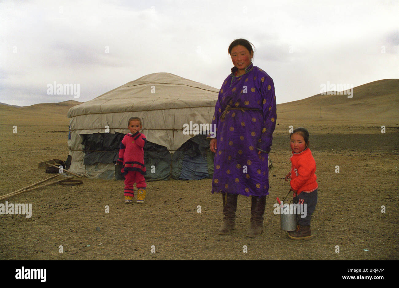 Mongolia mongolie Mongolie traditional dress native people Stock Photo ...