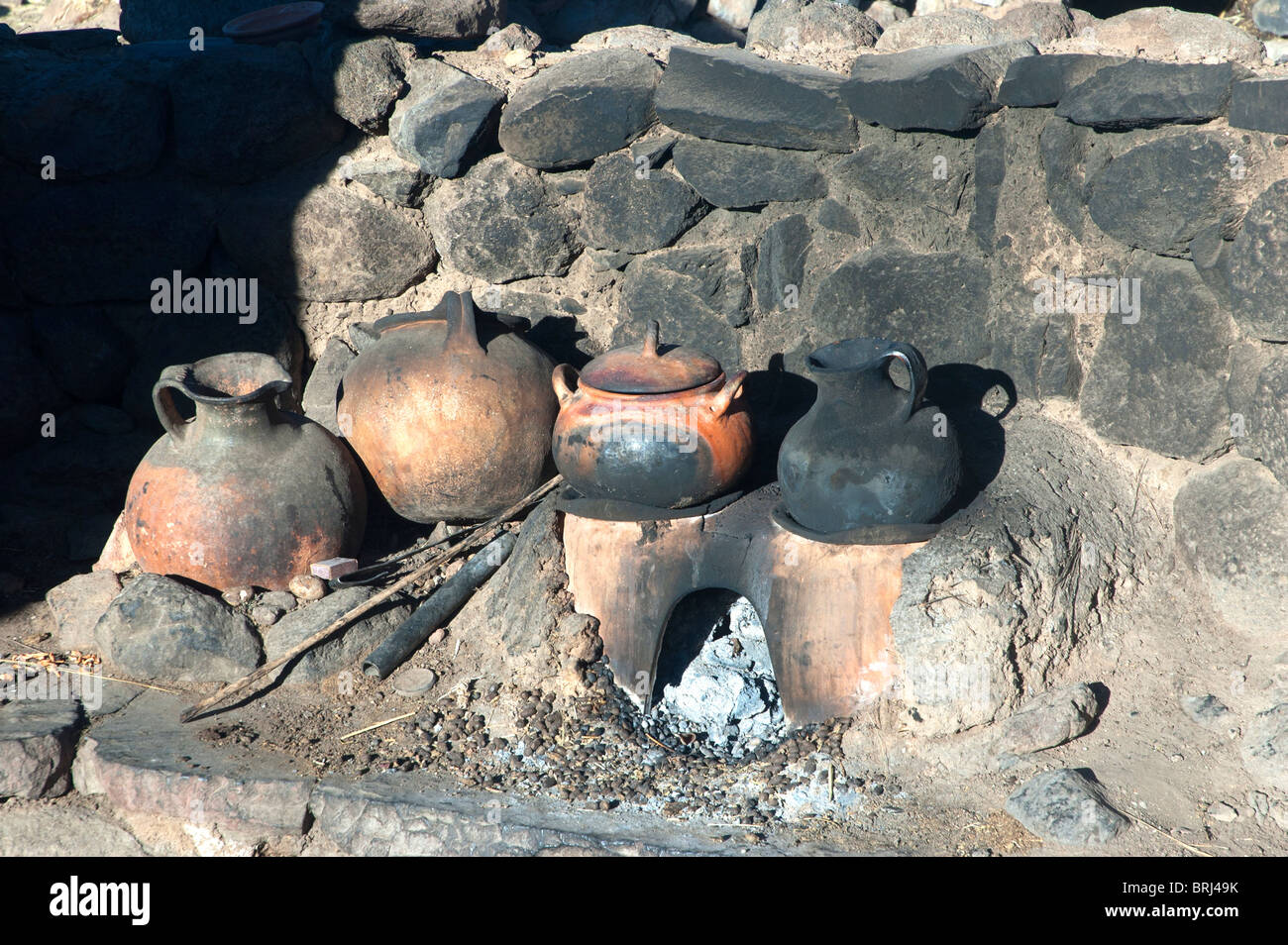 Peru cook stove hi-res stock photography and images - Alamy