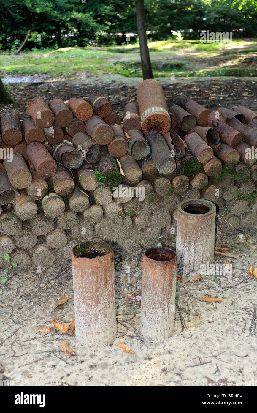 Shell craters hi-res stock photography and images - Alamy