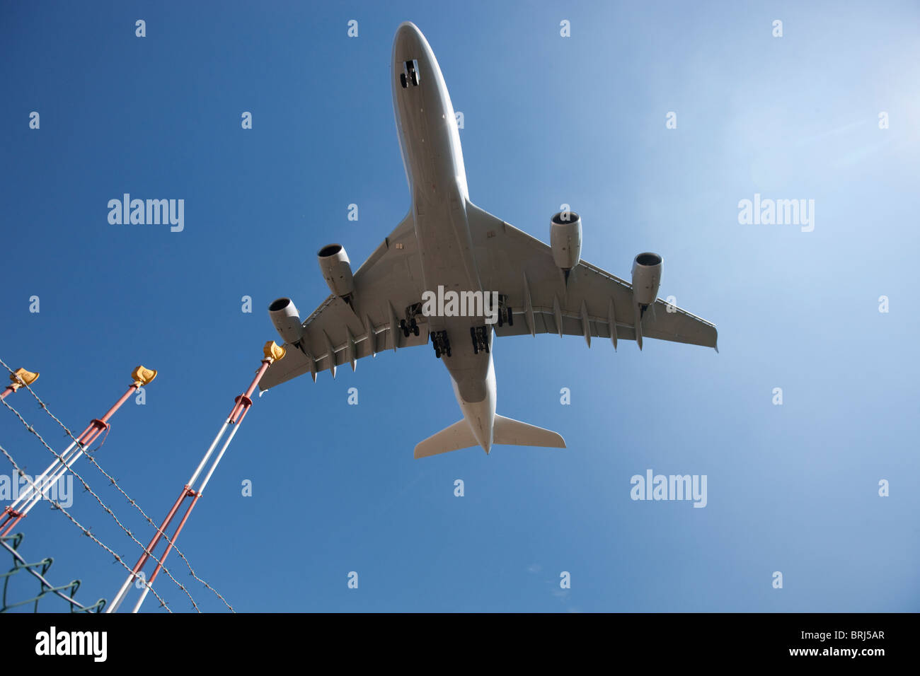 Airbus a380 of lufthansa landing hi-res stock photography and images ...