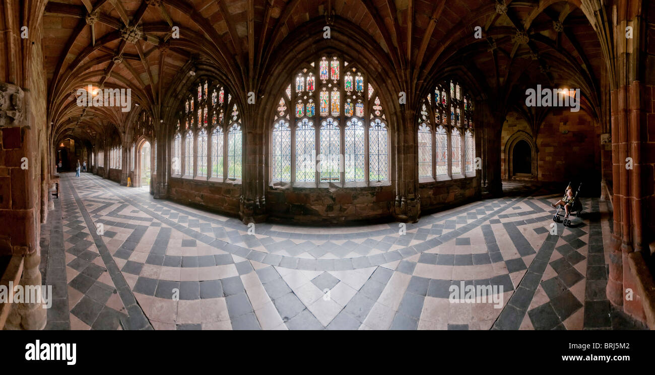 Worcester cathedral architecture hi-res stock photography and images ...