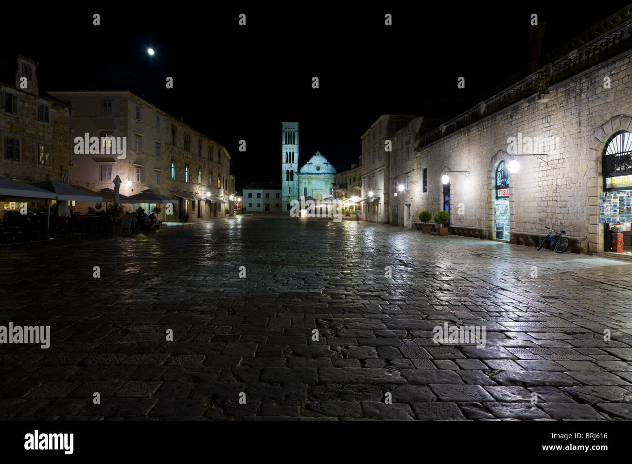 Market square at night Stock Photo - Alamy