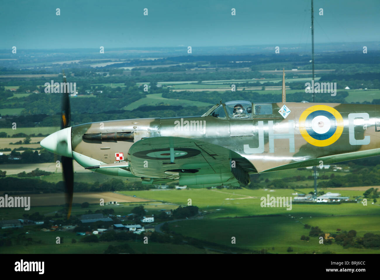 Spitfire in cloud hi-res stock photography and images - Alamy