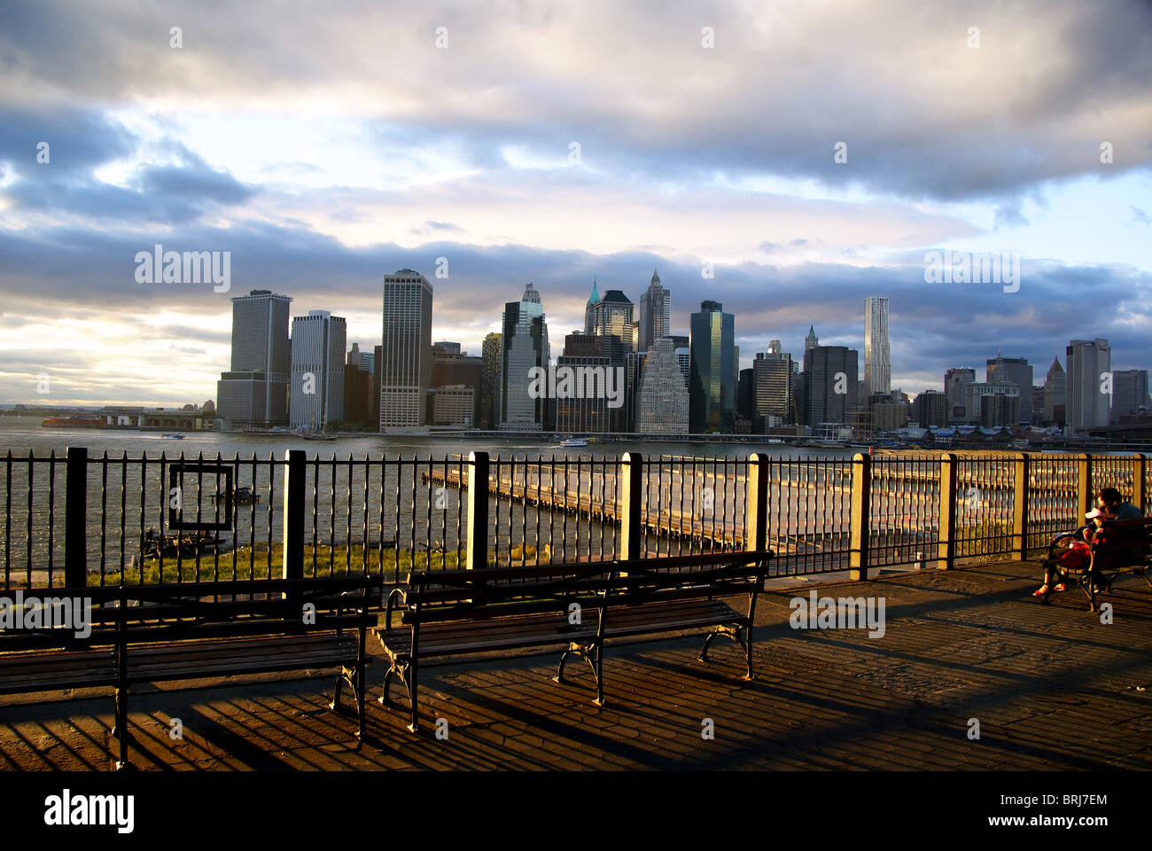 View of Manhattan from Brooklyn promenade Stock Photo - Alamy